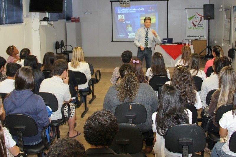 Edson Oliveira palestra para jovens do Empreendedor [...]