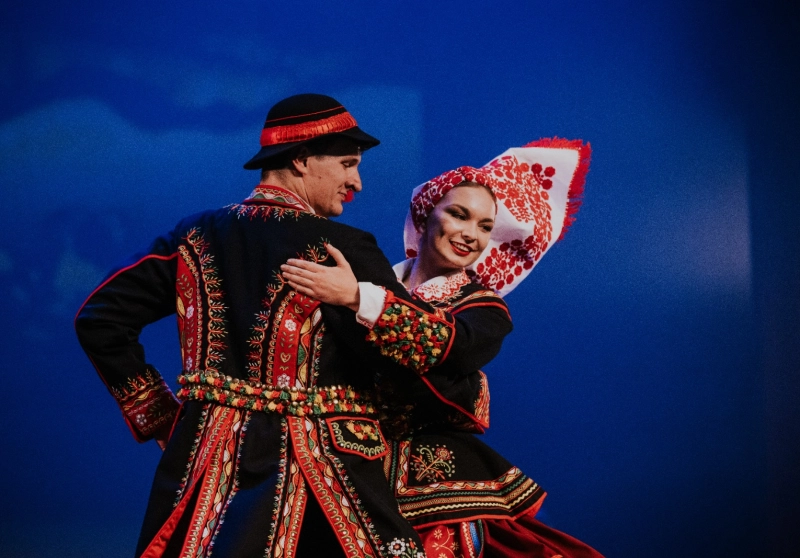 Acic recebe a apresentação de grupo da Polônia - ACIC - [...]